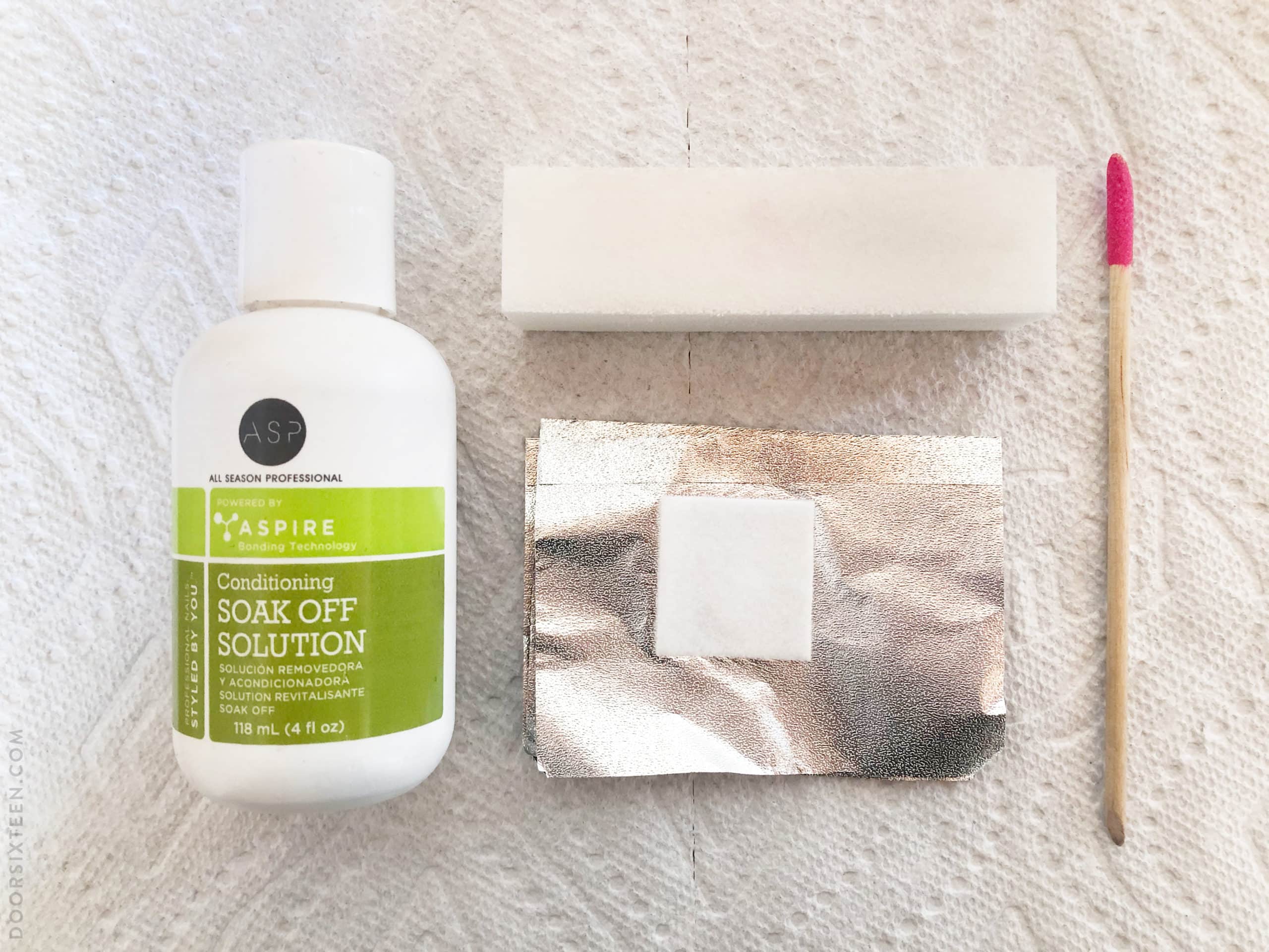 DIY: Remove a gel manicure at home! | Door Sixteen